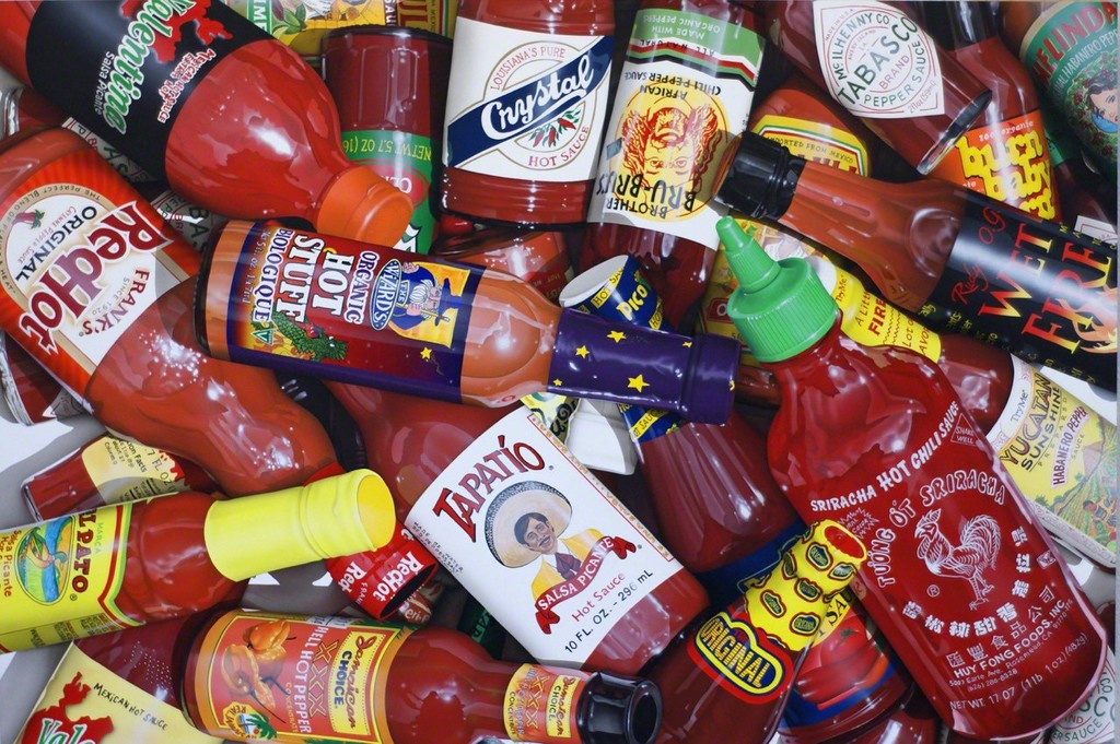 Peter & Madeline Powell’s Photorealistic Paintings Sift through Piles ...