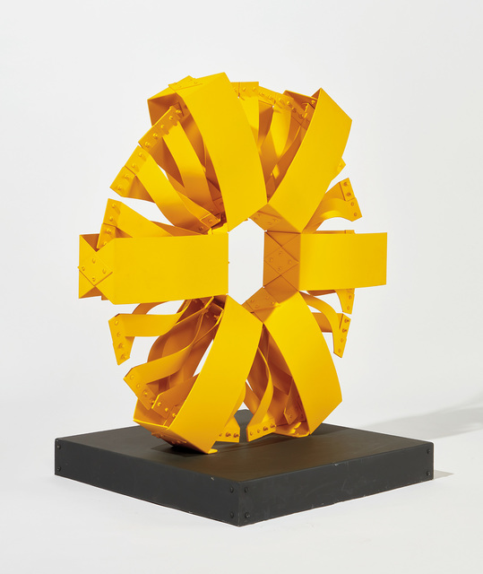 Edgar Negret | Estrella Amarilla (1994) | Artsy