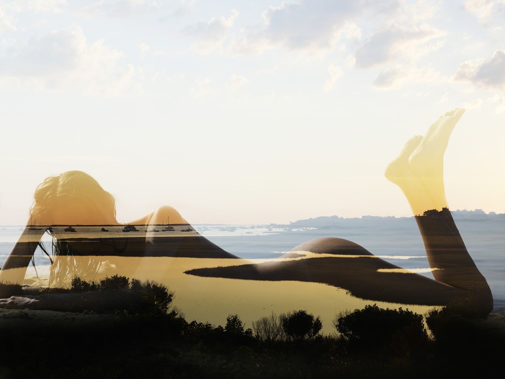 Nathan Coe’s Beaches and Babes are a Nantucket Dream