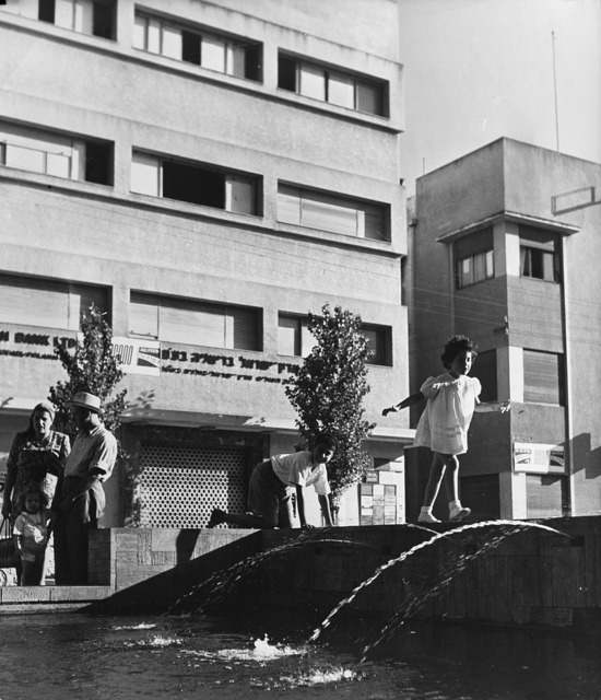 Robert Capa | Israel, the new city Tel Aviv (1948-1950) | Artsy
