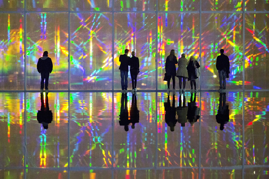 Korean Artist Kimsooja Breathes Life (and Light) into the Centre ...