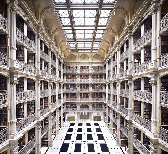 Candida Höfer | George Peabody Library Baltimore (2010) | Artsy