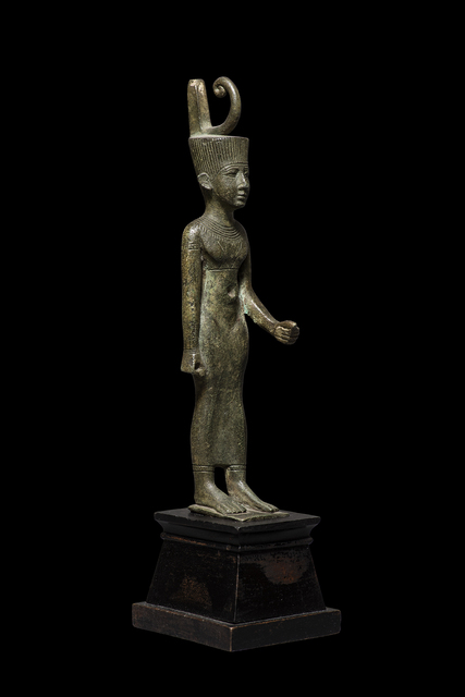Ancient | Egyptian statuette of Neith (Late Dynastic, Ptolemaic Period ...